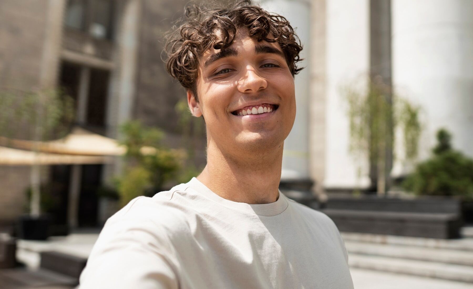 Male Sugar Baby: Step-by-Step Guide for Sugar Dating Newbies
